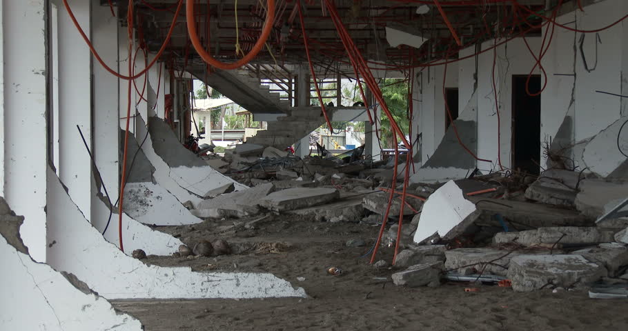 Storm Surge Catastrophic Damage To Buildings Typhoon Haiyan Tacloban ...